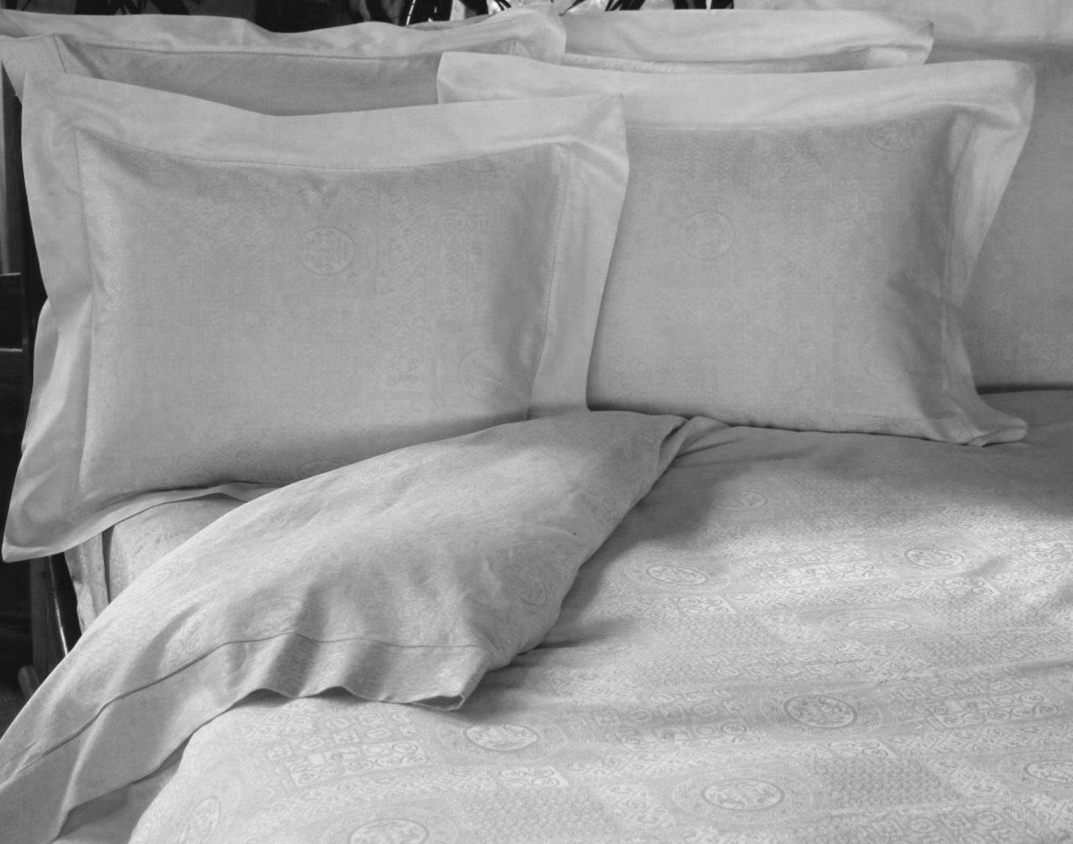 Athena Sheets | Belisari